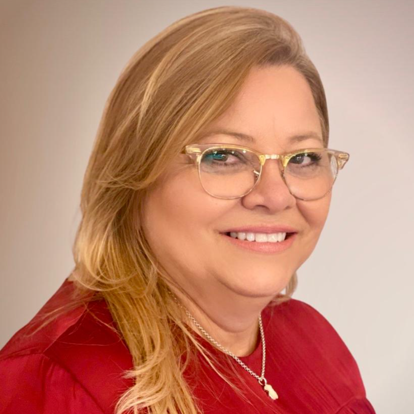 Profesora de lengua, literatura, educación, emprendimiento y liderazgo ...